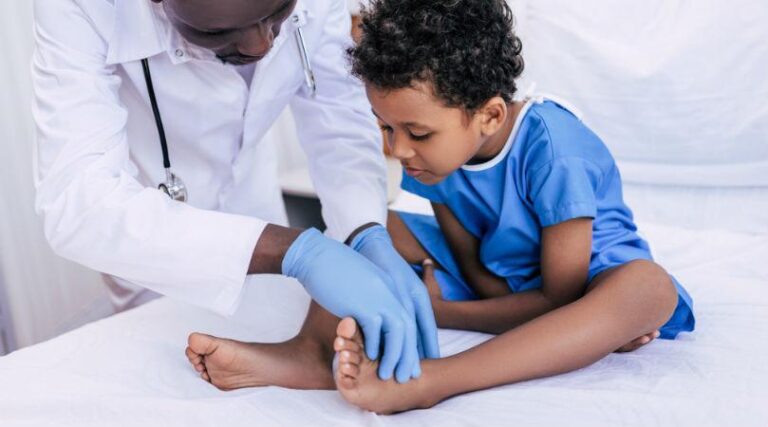 How to Pick the Best Pediatric Podiatrist For Your Child - Public Health