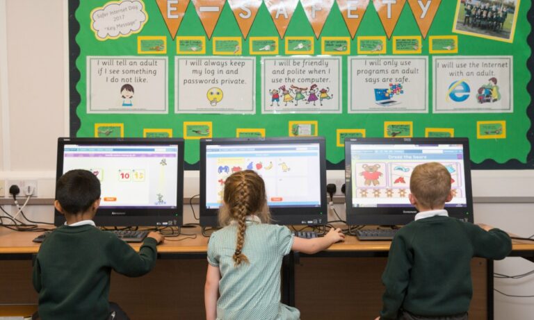 How Can e-Safety Be Implemented In Schools – Public Health